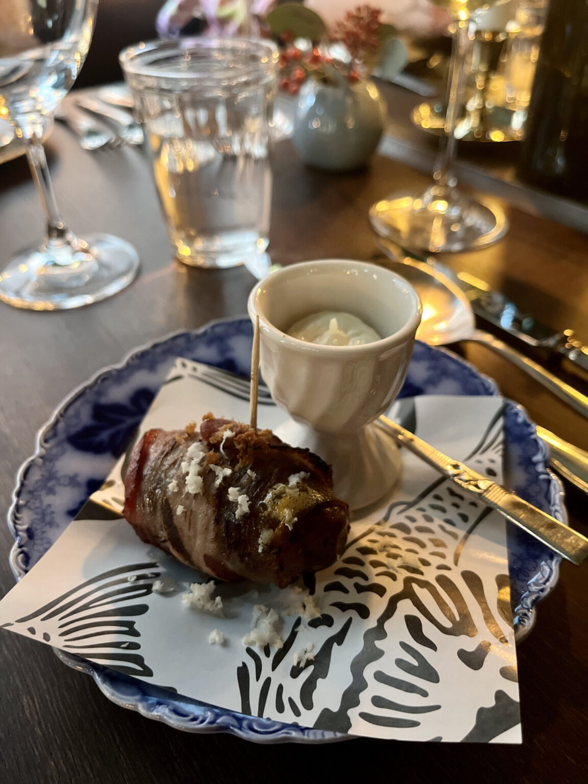 Kuvat: Hans Välimäen pub The Rook on kuin Netflix-sarjasta | Avec