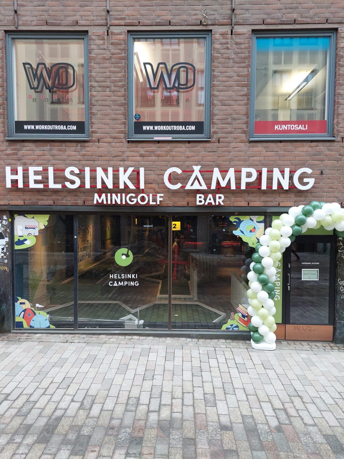 Minigolf, yökerho ja karaoke: tältä näyttää Helsinki Camping | Avec
