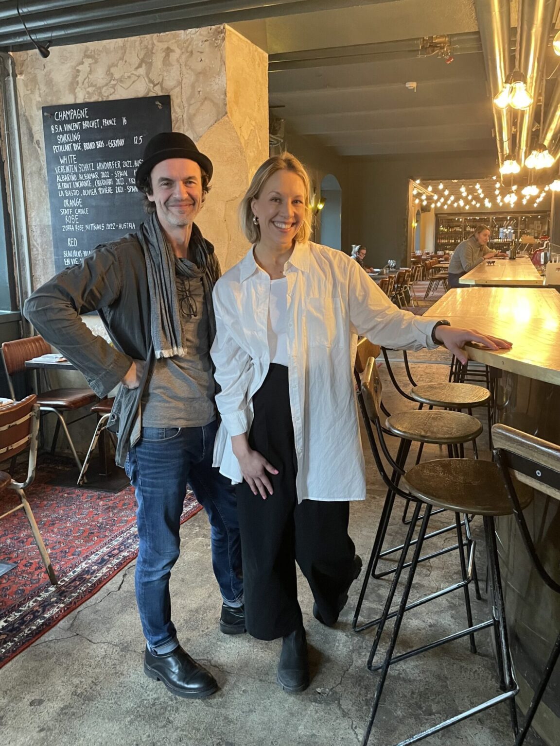 Basbas erottuu muista ravintoloista | Avec